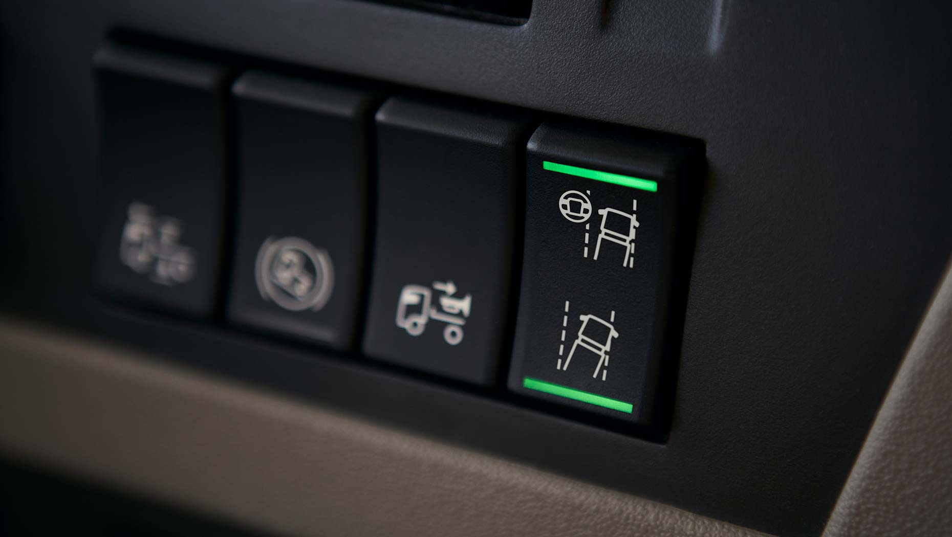 Les nouveaux systèmes d'assistance au conducteur de Volvo Trucks ...